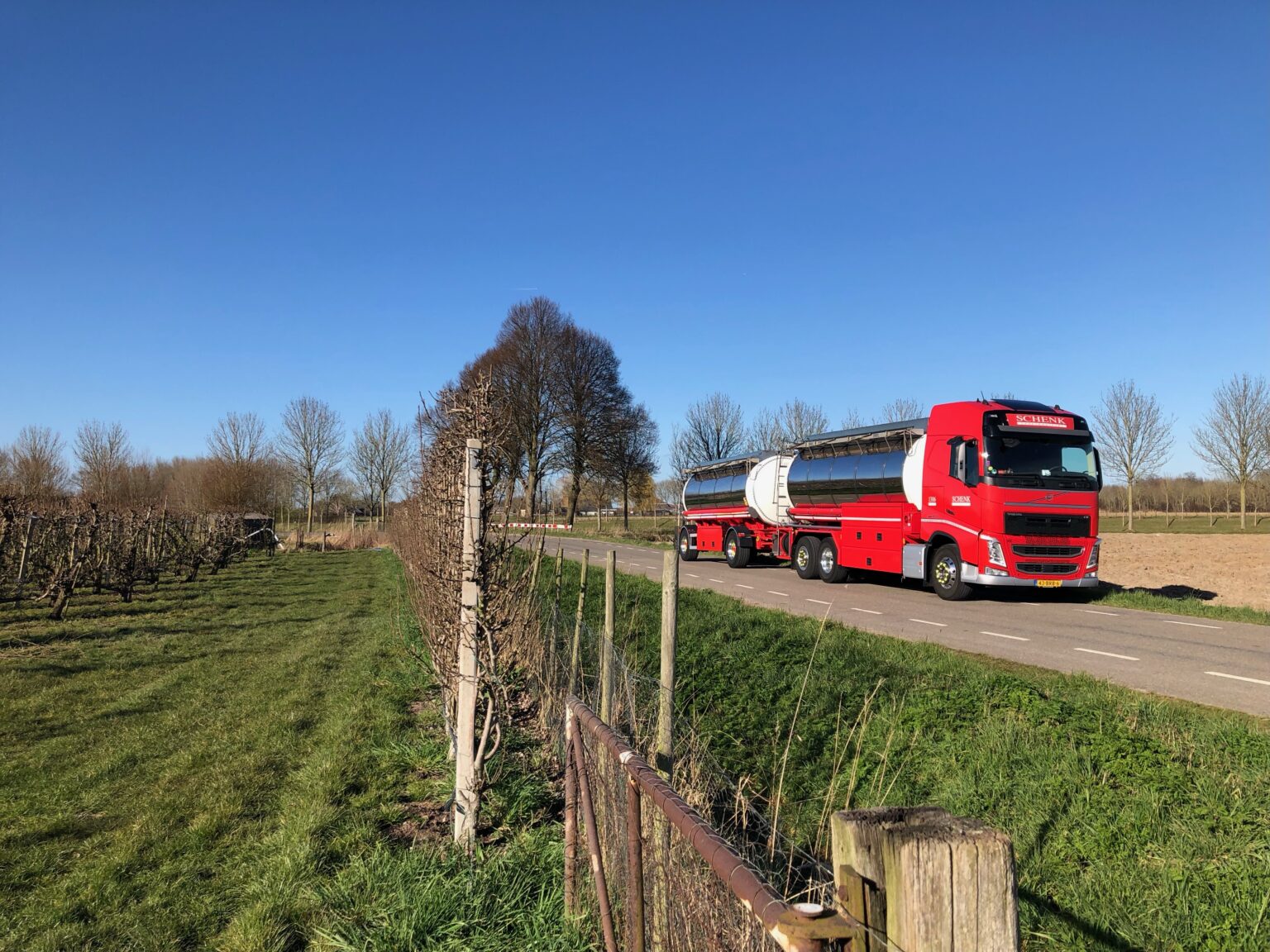 Chemicals - Schenk Tanktransport (en)